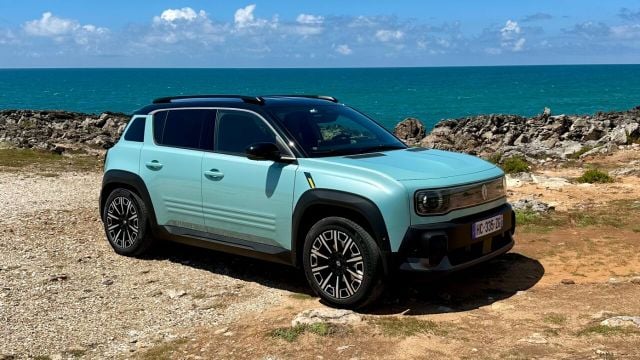 Kia EV2 contra Renault 4 E-Tech: así se enfrentan los dos SUV ...