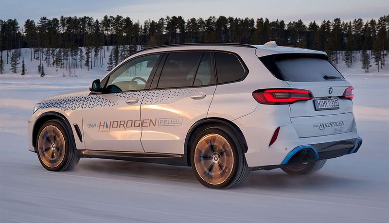 BMW comienza a fabricar el iX5 Hydrogen con pila de combustible de ...