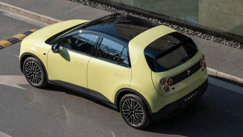El Firefly EV sorprende por su confort y tecnología en las primeras pruebas