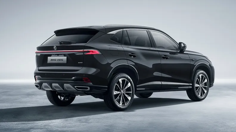 El nuevo MG HS es un híbrido enchufable con hasta 121 km en modo eléctrico
