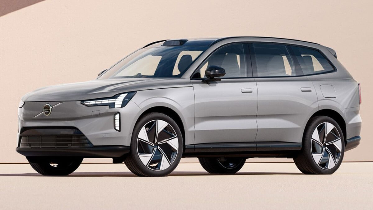 Volvo afirma que los problemas de software del EX90 le ayudarán a ...