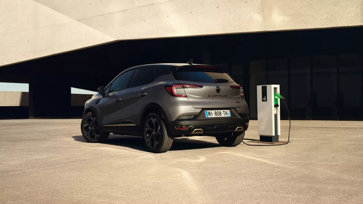Renault suprime los Captur y Megane híbridos enchufables por su baja ...
