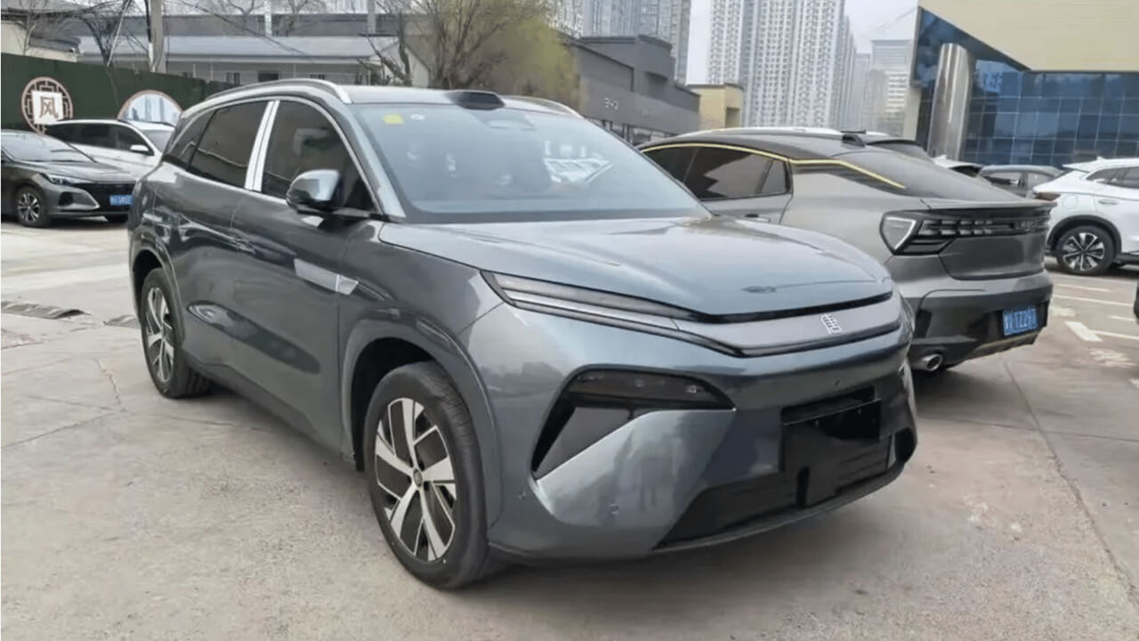 BYD lanza un SUV eléctrico tan potente como un Porsche y tan grande ...